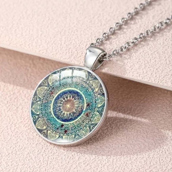 ABSOLUTELY BEAUTIFUL | Jewelry | Gypsy Wheel Of Fortune Colorful ...